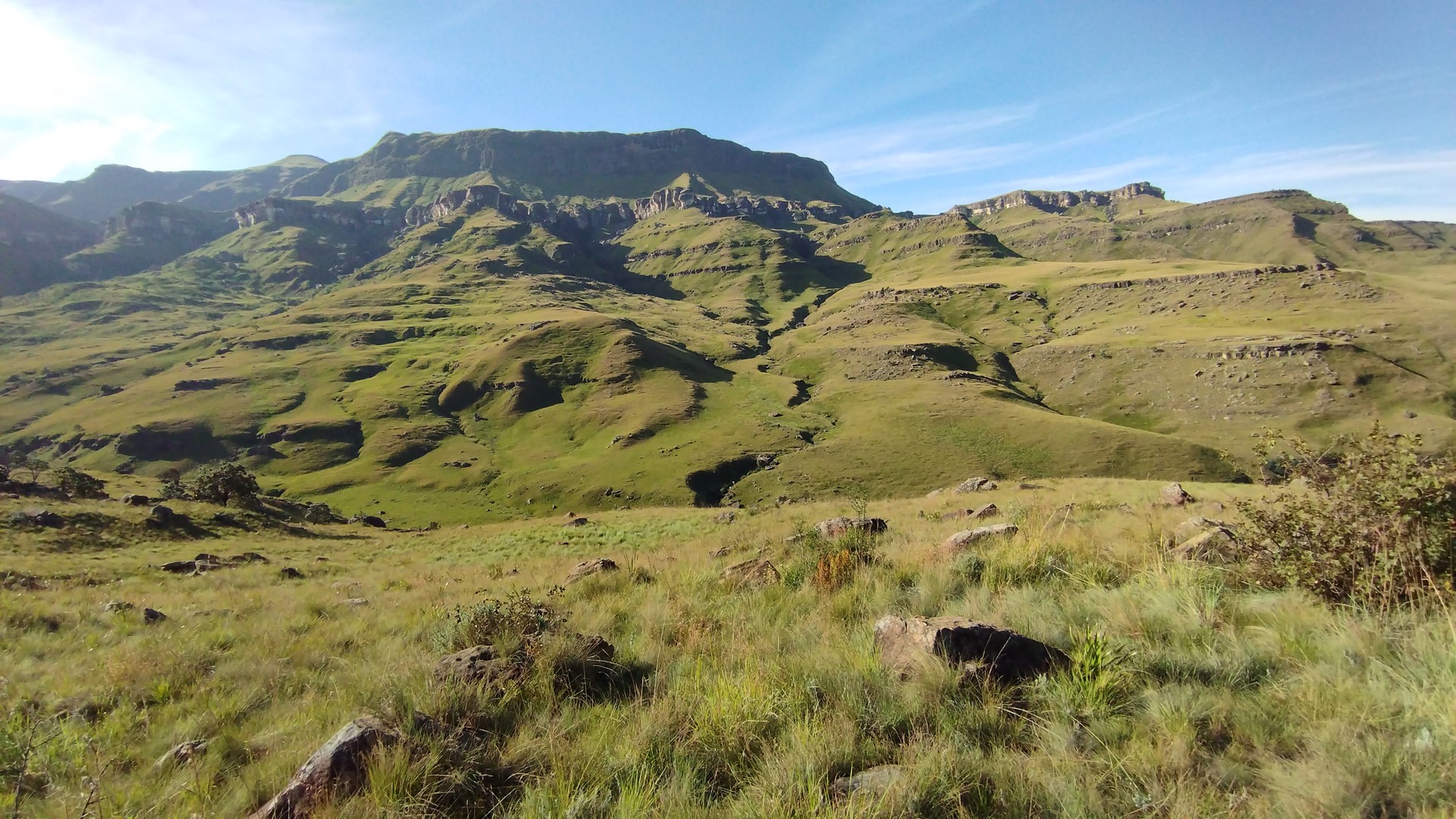 Underberg. A las Puertas del Reino en los Cielos – Los Viajes de Sara y ...